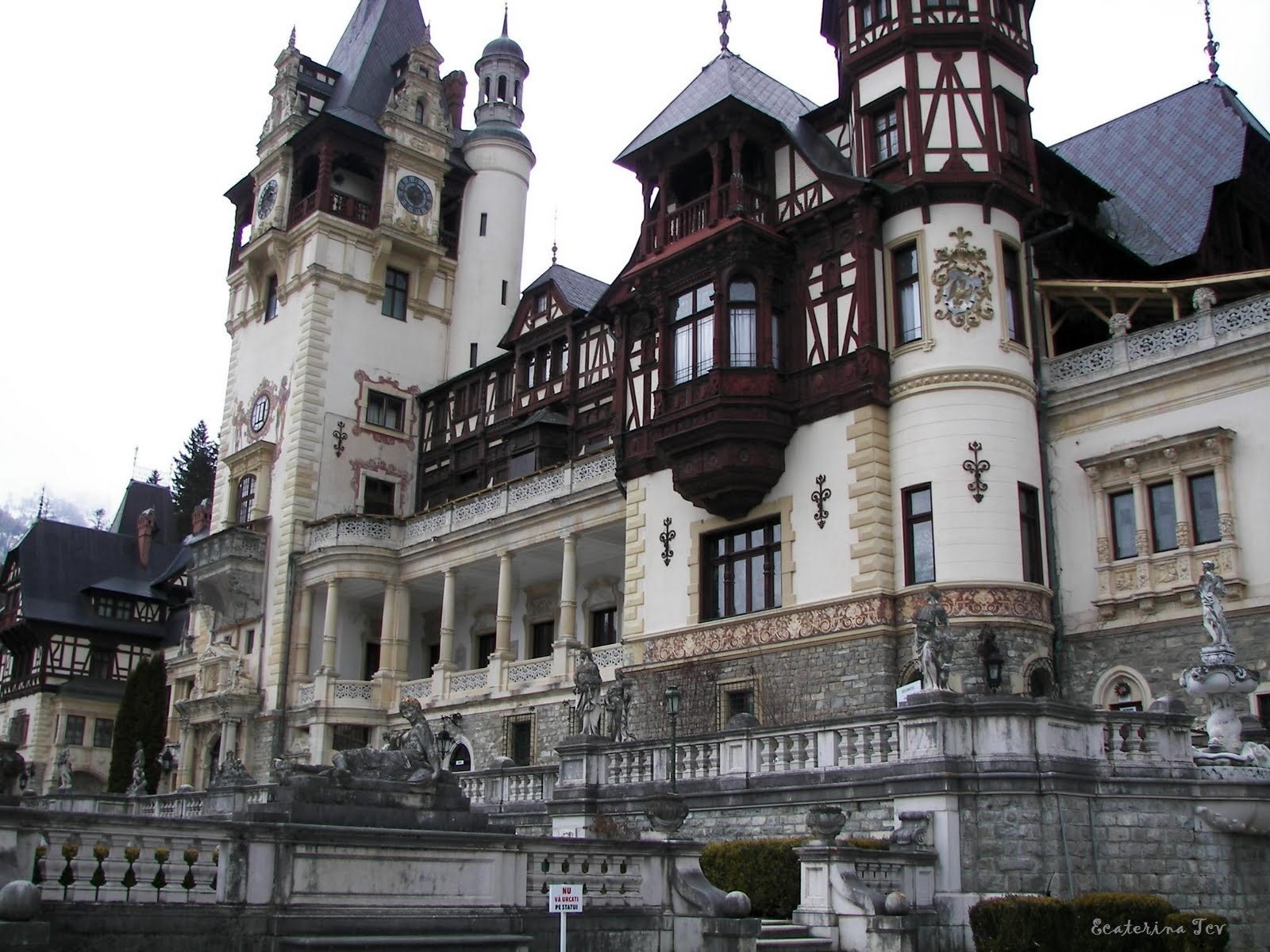 Open Mind: Castelul Peles