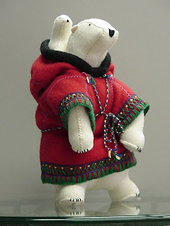 Indianica Art Gallery: Packing Dolls, textile sculptures from Nunavut