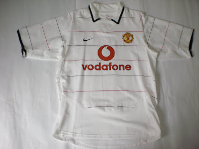 Patch Them UP !: Man United 2003/05 Third Kit
