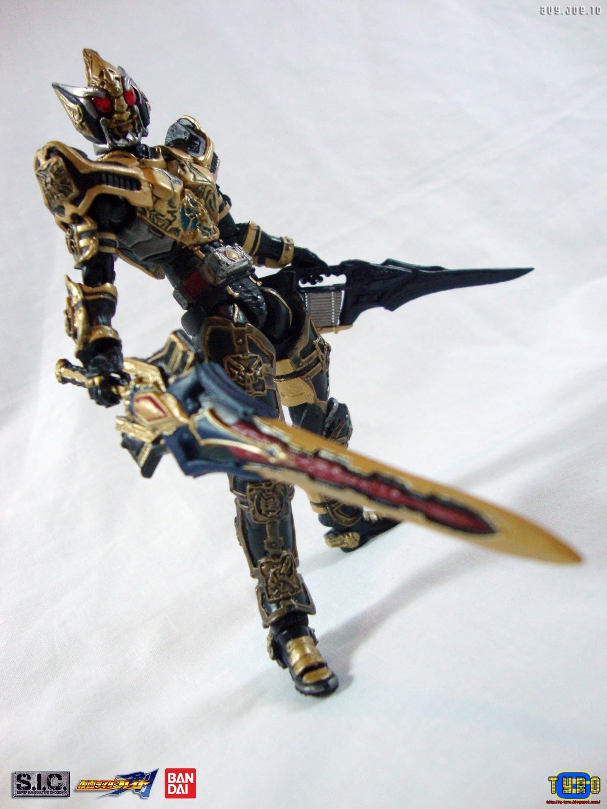 Gunpla-Tyro: [GALLERY] Kiwami Vol.14 Kamen Rider Blade King Form [Part2]