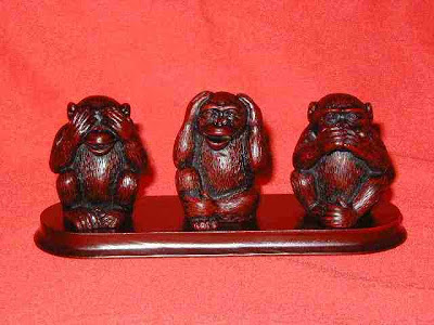 Nenochiko World 4.0 : Los tres monitos