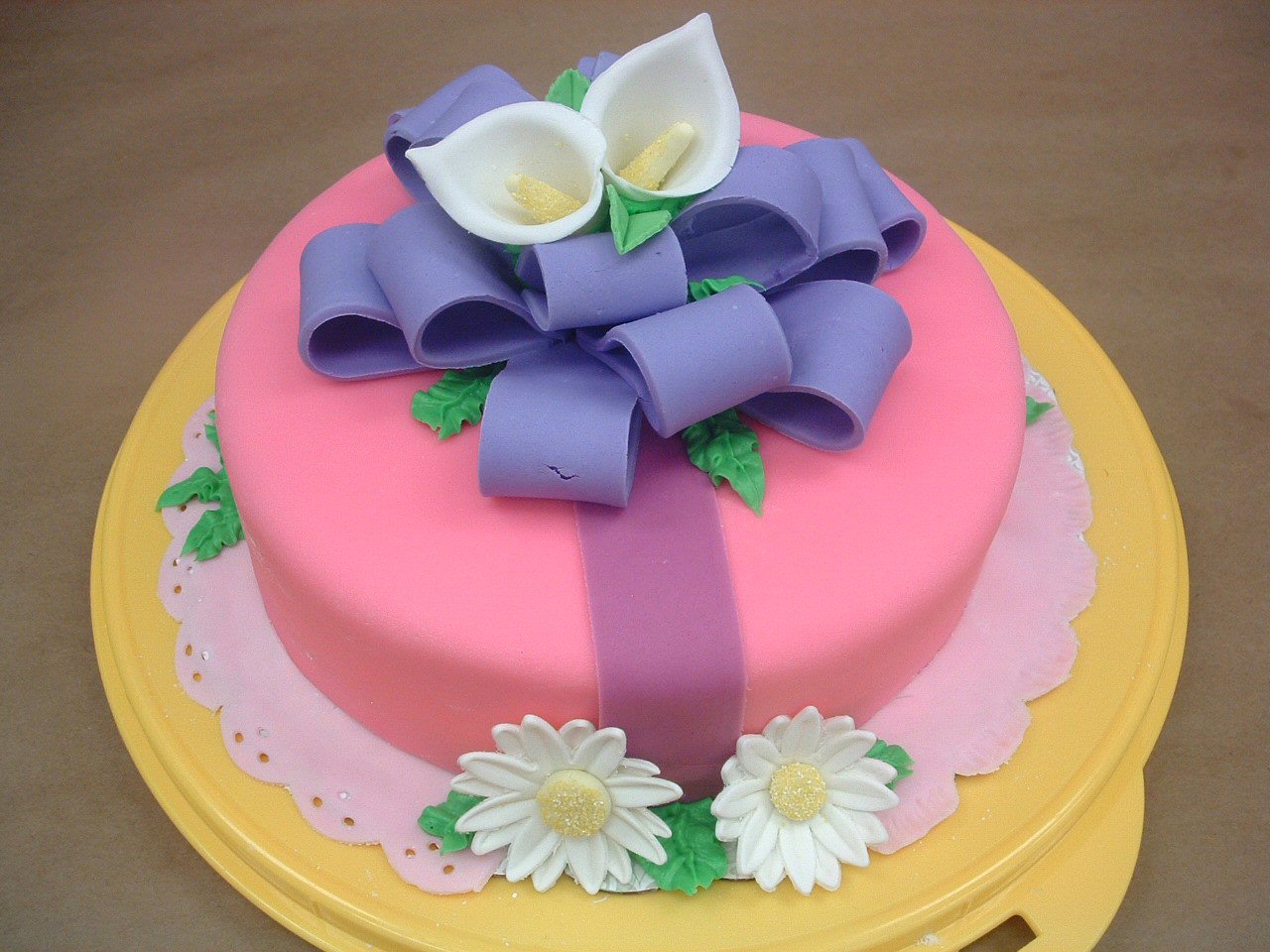 Cake Decorating by Sonia: September 2010 - Gum Paste & Fondant Final ...