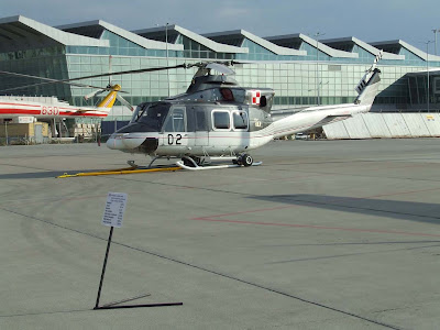 Aircraft HQ Image Gallery: Bell 412/AB 412