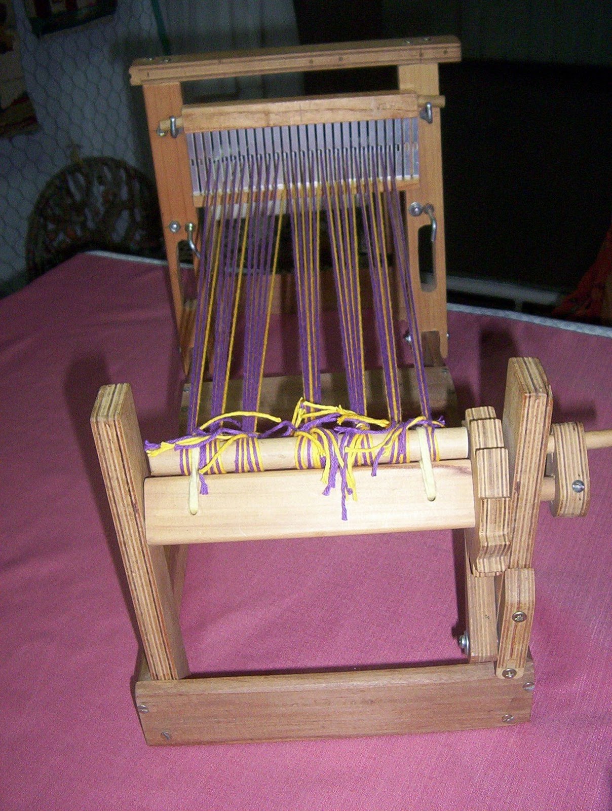 Graciela Foradori, taller de telar, arte textil, macramé, sprang: El ...
