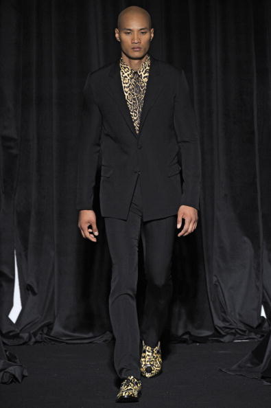 MALE MODEL PAOLO ROLDAN