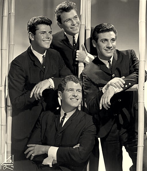 WHITE DOO-WOP COLLECTOR: THE DOVELLS STORY