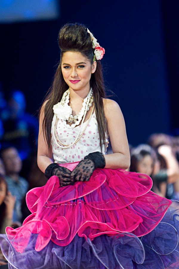 Angel Locsin for Folded and Hung | queinsolito