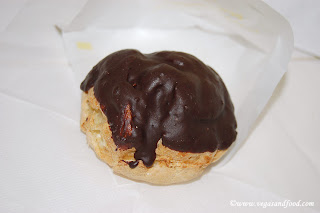 Beard Papa cream puffs - Vegas and Food