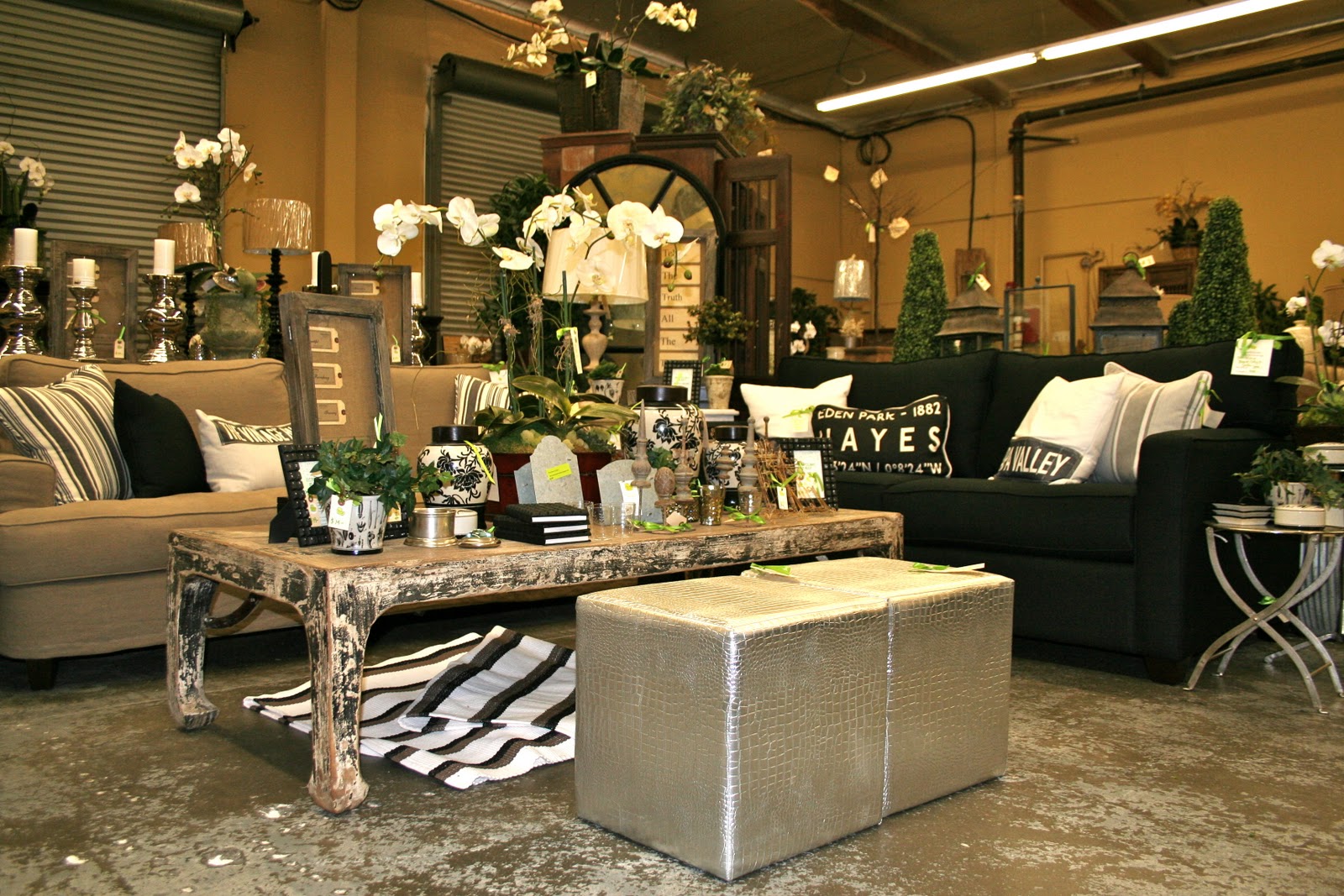Chartreuse Home Furnishings: Floor sample sale!!