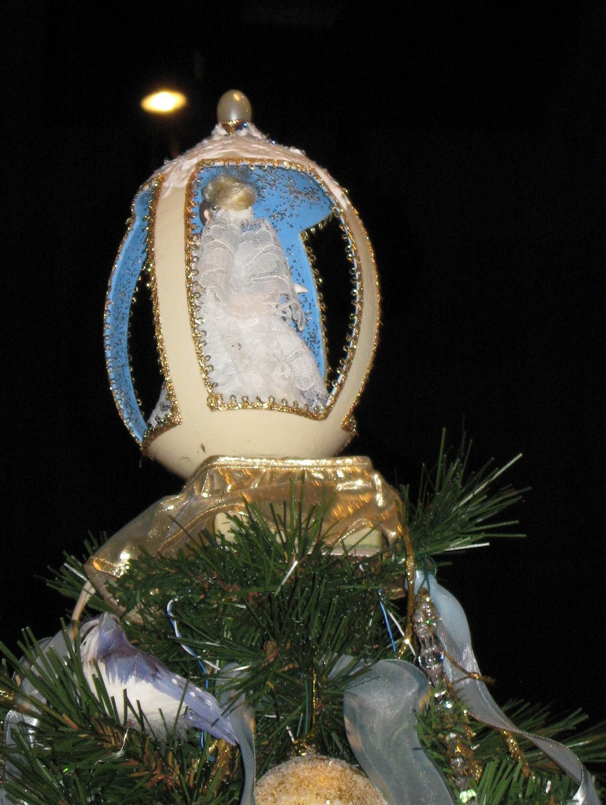 LIVING THE GARDENING LIFE: Every Little Girl's Dream Tree