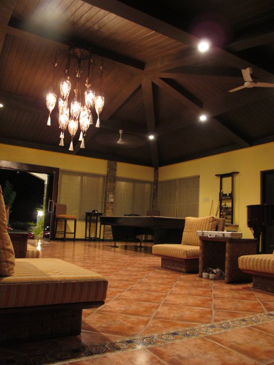 Eat. Drink. Dance. (Repeat!): Los Balcones Tali Beach Batangas