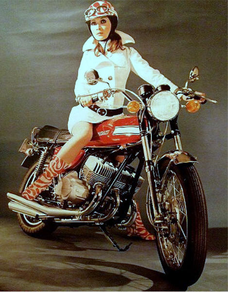 Girl on an old motorcycle: Post your pics! | Page 316 | Adventure Rider