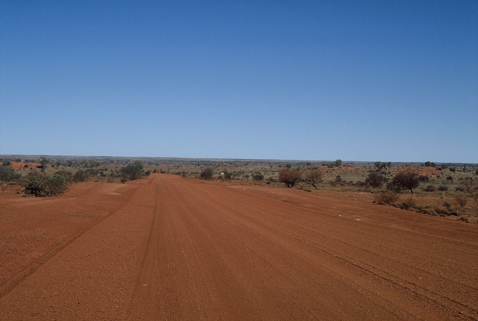 Cycling via the Outback Way: Shots of the road through the Great ...