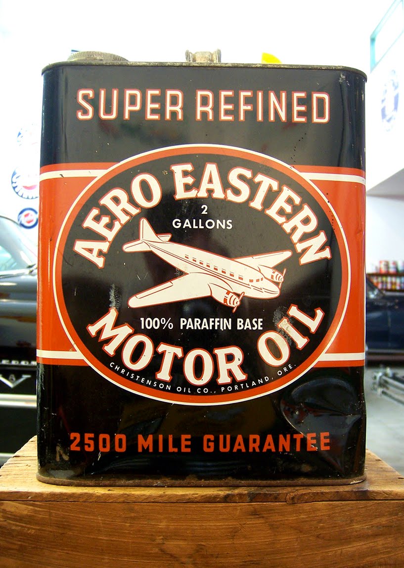 MOTORCYCLE 74: Vintage oil cans