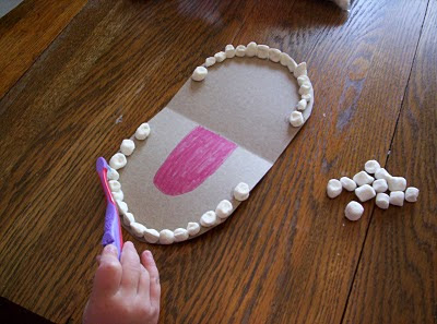 Almost Unschoolers: Munchy Monster Mouth Craft