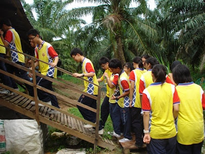 Blog Perkongsian Maklumat dan Ilmu: Lawatan 40 pelajar SMK USJ 12 ke Kg ...