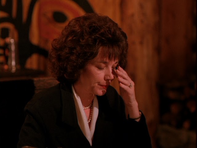 35 Years of David Lynch: TWIN PEAKS - #2 RED ROOM (1990)