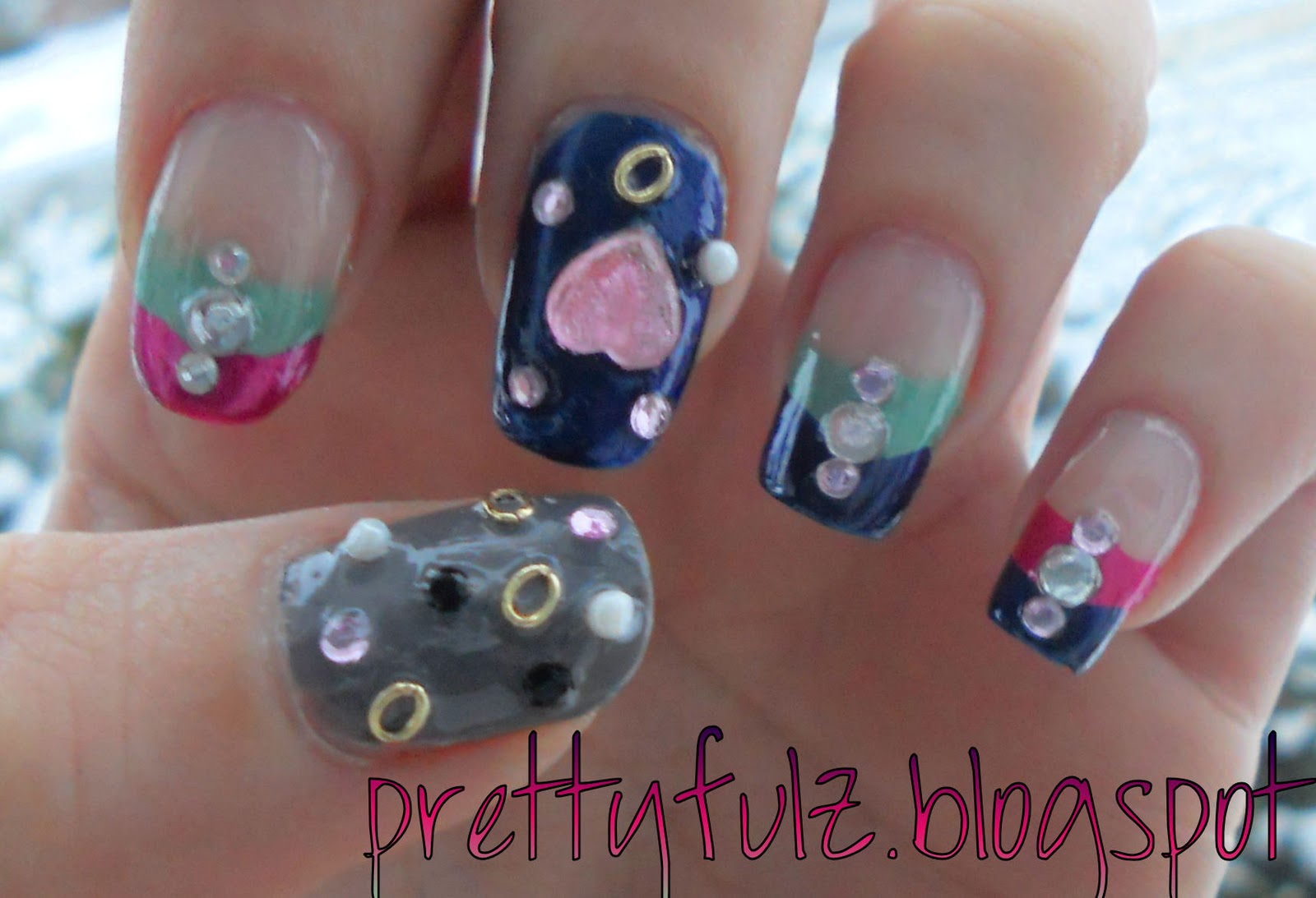 Prettyfulz: DECO NAIL ART | Funky Deco French Tip Nails