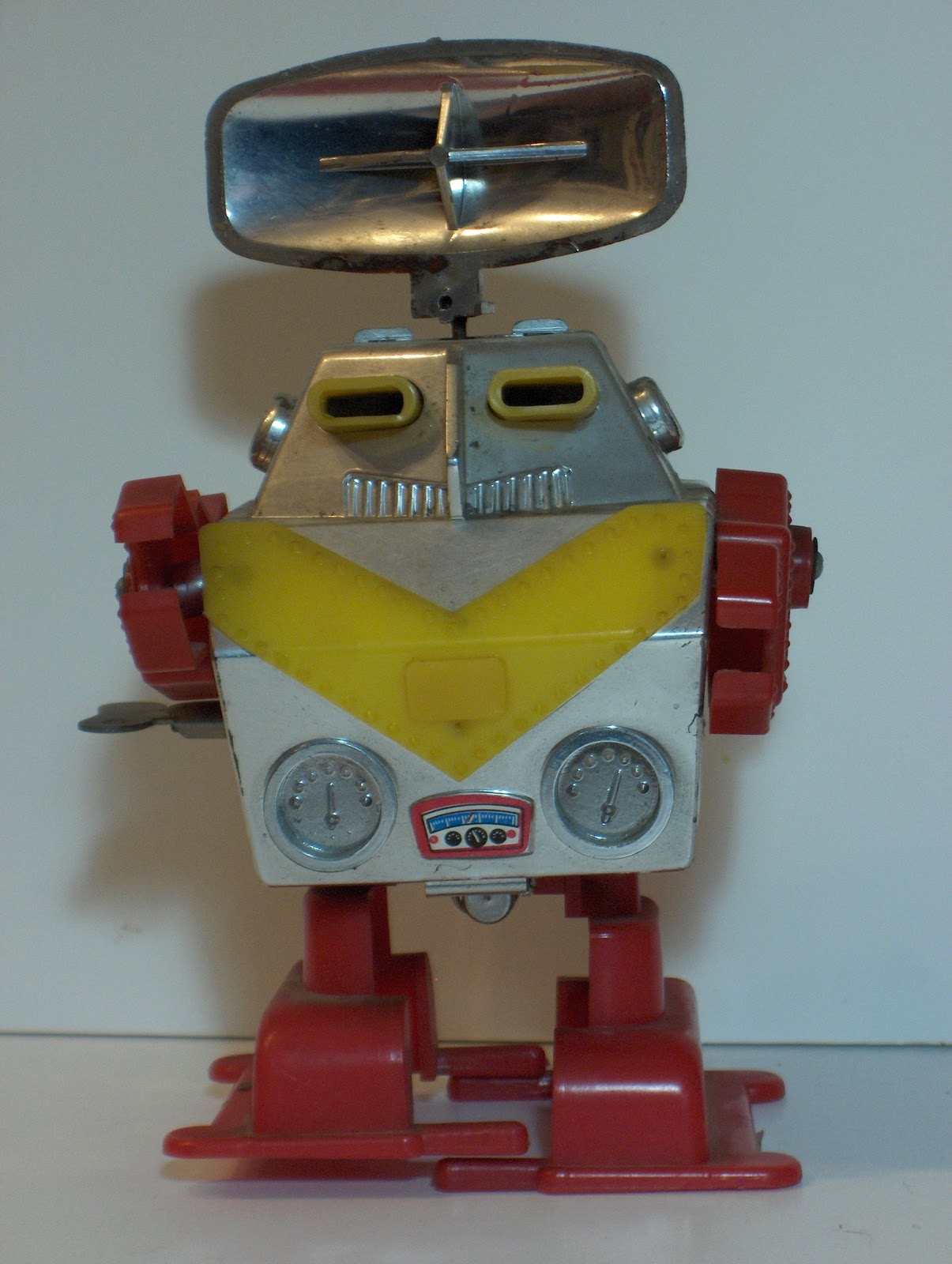 Geoff's Superheroes, Space and other incredible Toys: Robotic plastic