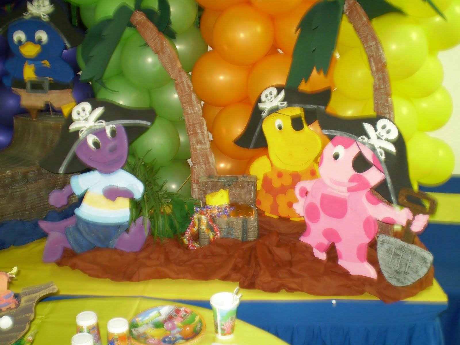 arte luz: fiesta de cumpleaños backyardigans