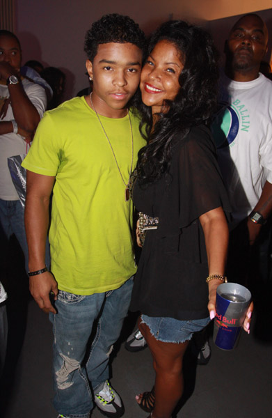BlazeAdams 247 SPOTTED JUSTIN COMBS MOM MISA HYLTON AT RED BULL blazeadams-247-spotted-justin-combs-mom-misa-hylton-at-red-bull