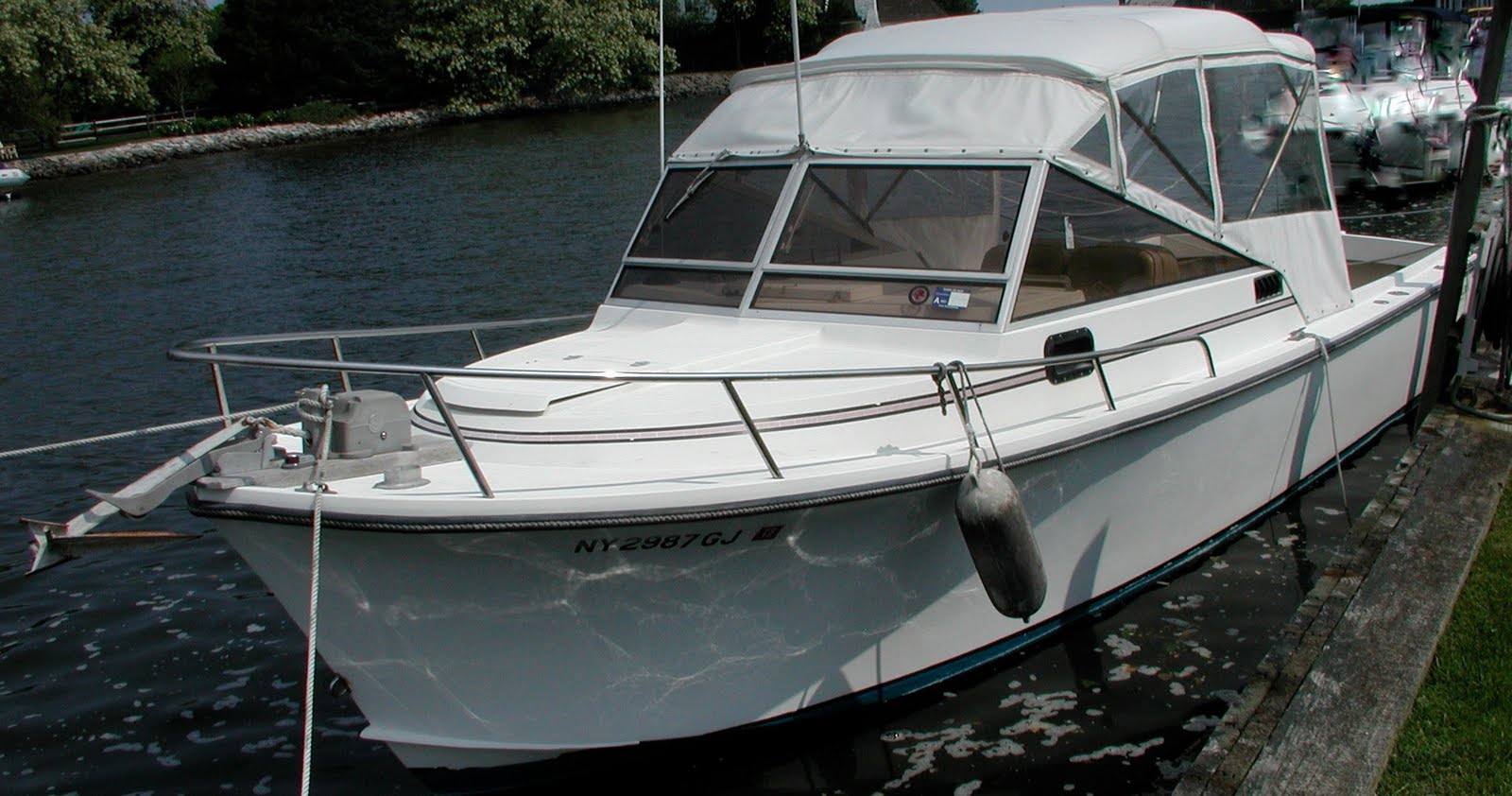 Shamrock Boat: SHAMROCK BOAT 1984 25’9" CUDDY CABIN - ORIGINAL OWNER