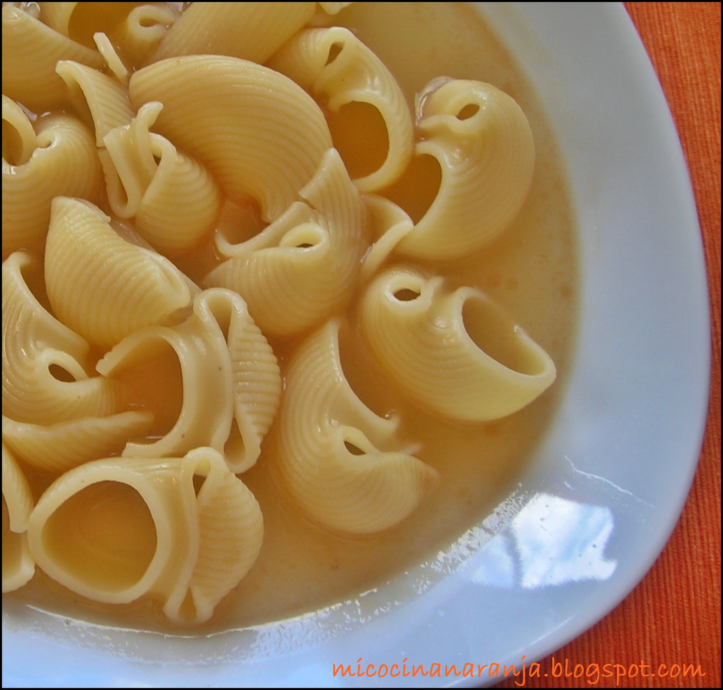 MI COCINA NARANJA: Sopa de Galets
