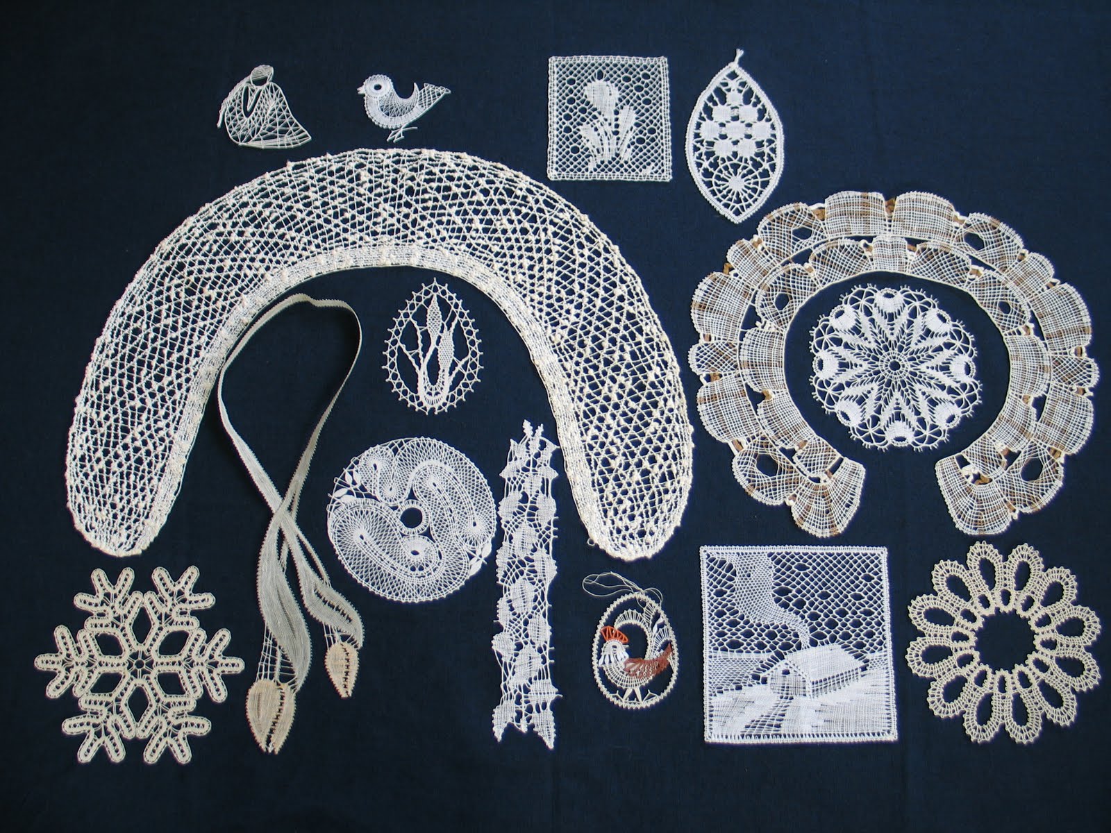 Peppercorn Minis: Life before minis - bobbin lace