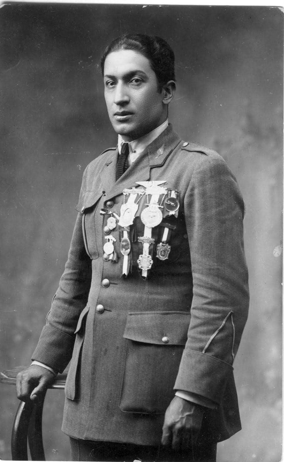 EMEF TENENTE 7° A - 2010: O Tenente Aviador