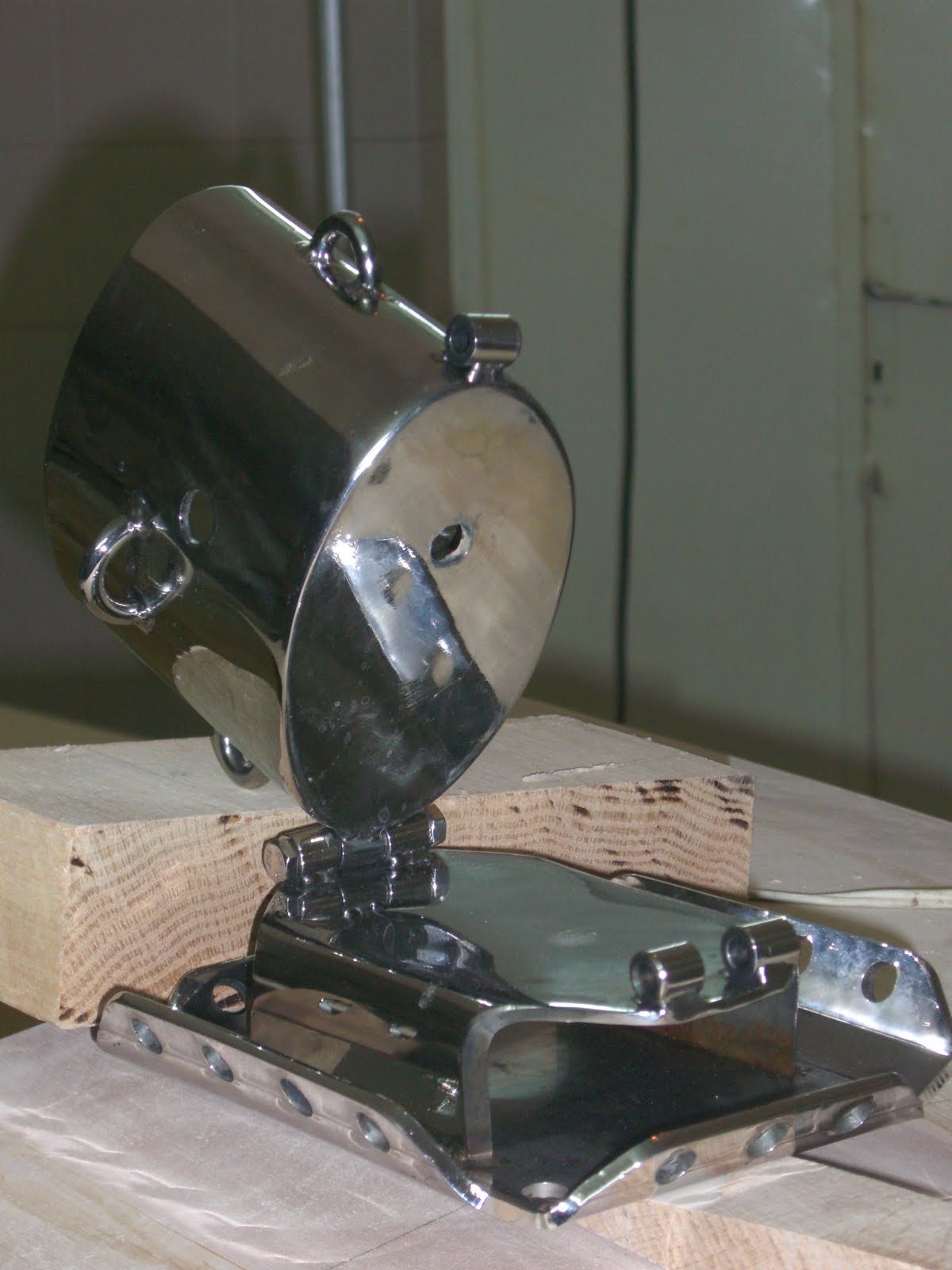 i550 - hull 270: Compression post and mast foot base