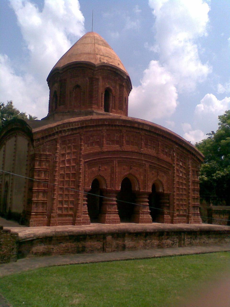 Life is amazing - enjoy it: Guptipara - Hoogly - a real treasure