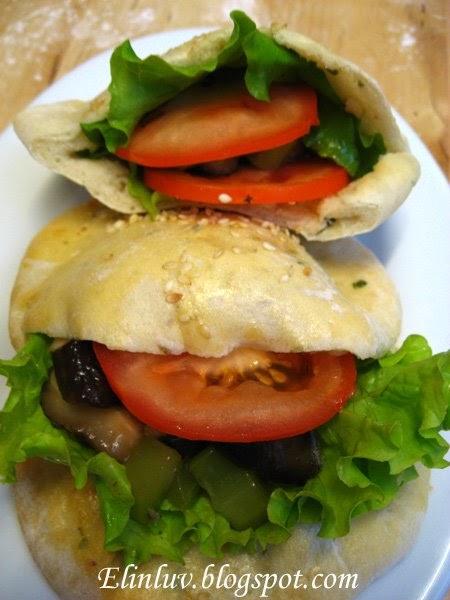 Elinluv's Tidbits Corner: Sesame Pocket Bread With Fresh Mushrooms Filling
