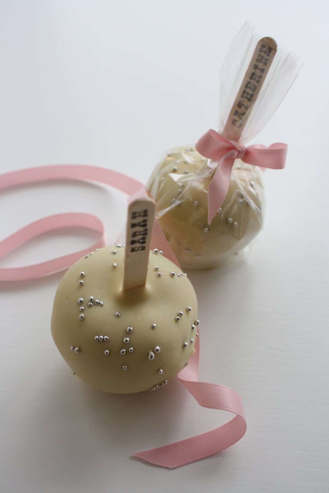 The Little Cupcake Parlour - Hummingbird Card Company