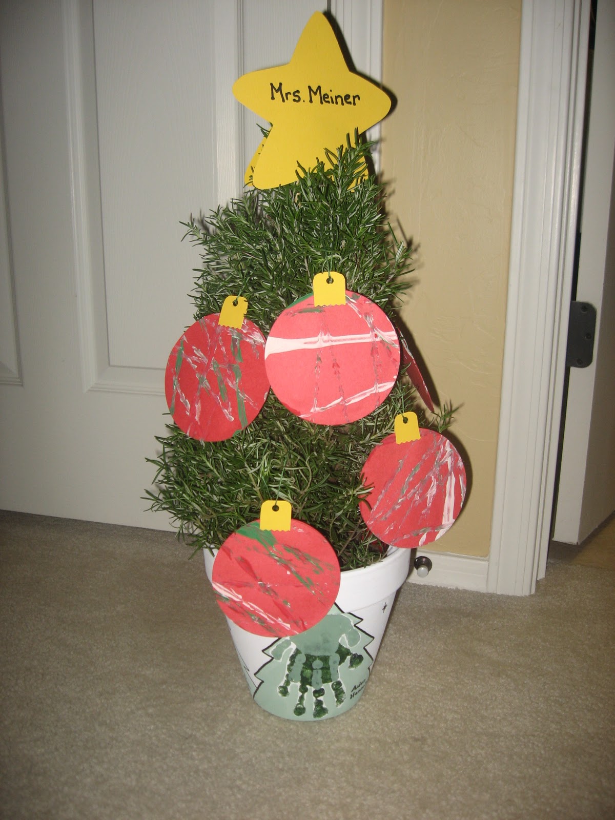 Paisley Walls: Teacher Gift: Rosemary gift card tree