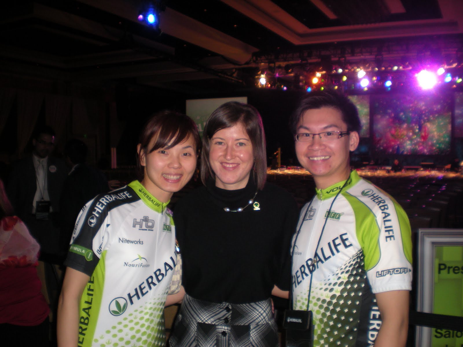 Herbalife Team Alberta: Herbalife 30th Anniversary Summit in Orlando!