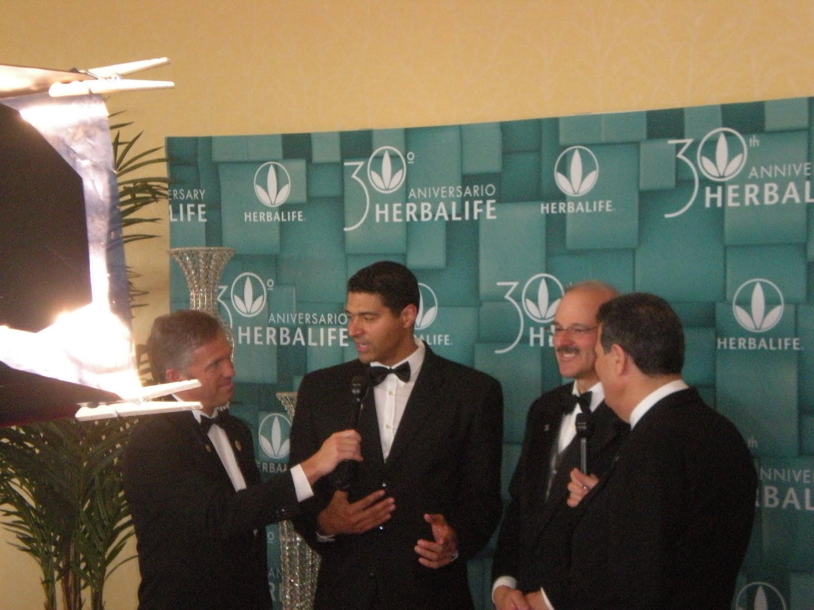 Herbalife Team Alberta: Herbalife 30th Anniversary Summit in Orlando!