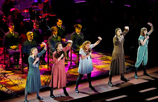 Inner Thoughts of a Theatre Lover