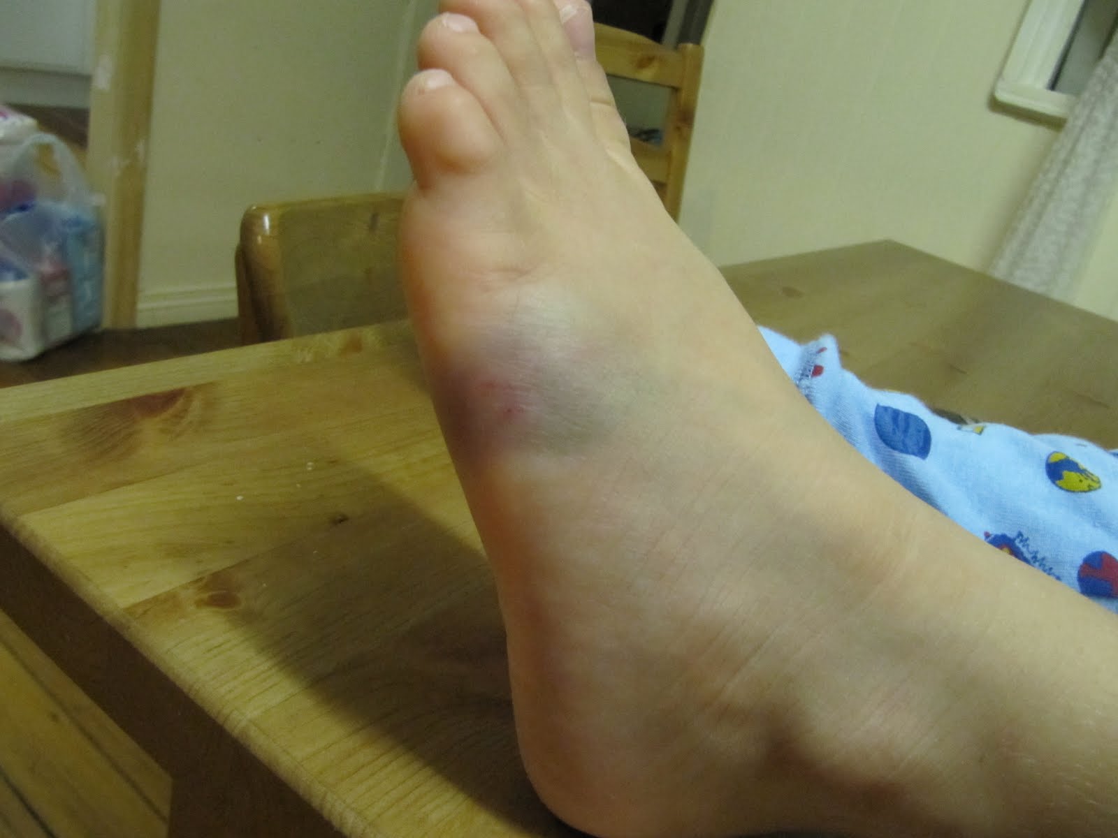 1 2 3 4 Kicked my toe on the door!: [almost] 6 year old boy + Eastern ...