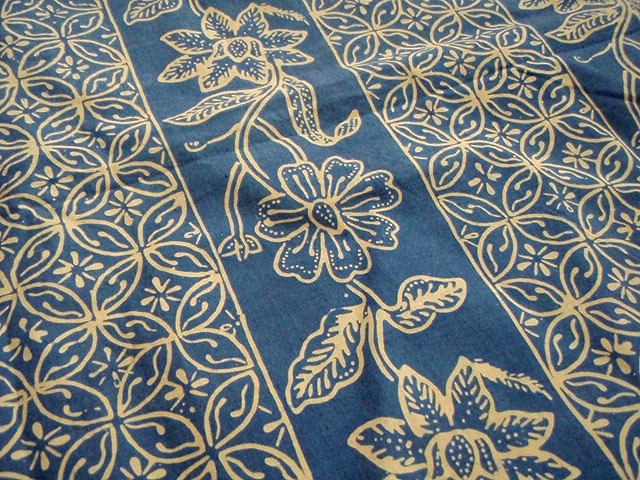 Serba Serbi Batik Indonesia: Batik Padang Motif Bunga Biru