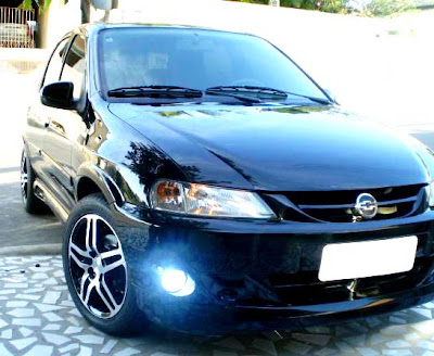 Celta preto como Rodas Aro 15 Motion | Switch Car