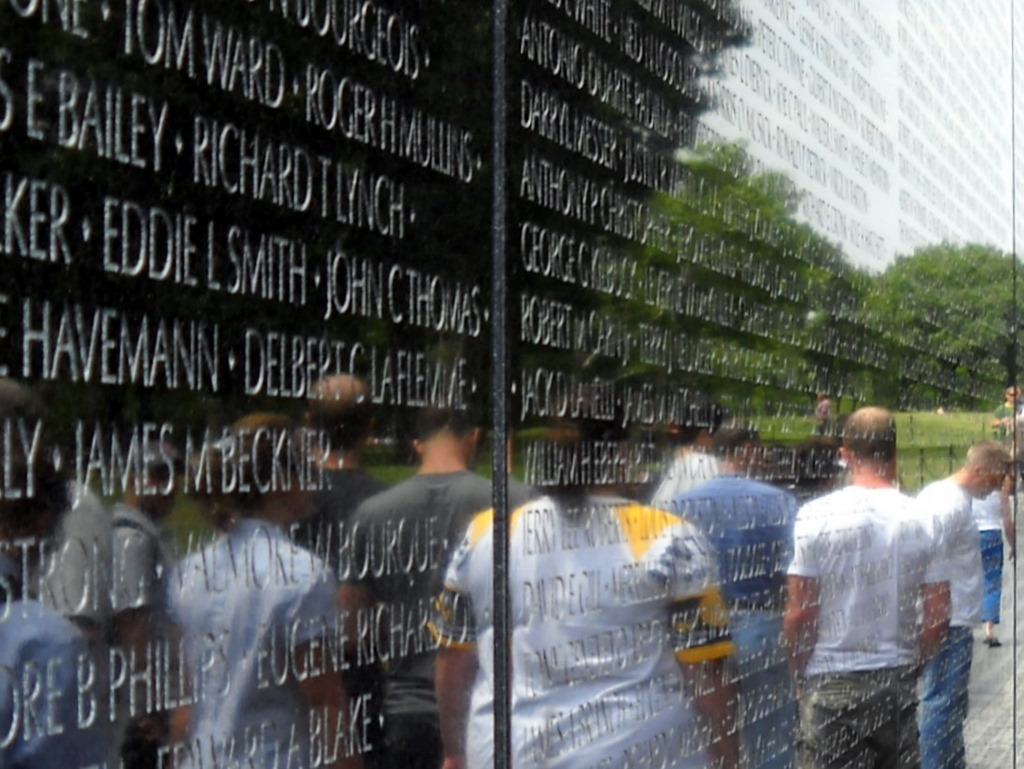 Cold War Air Museum: Vietnam Veterans Memorial