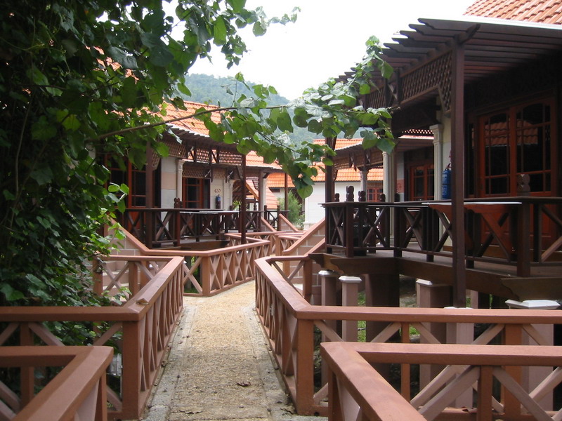 MATAKU PEDAS DI TERENGGANU: Bukit Keluang Beach Resort, Besut ...