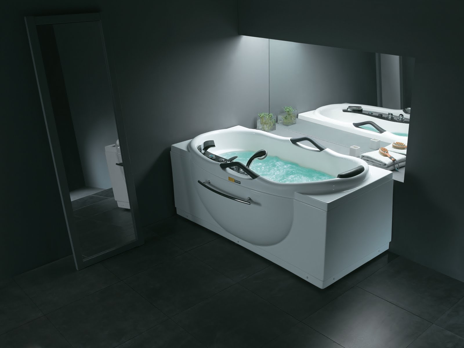 Plymouth whirlpool baths from ssww