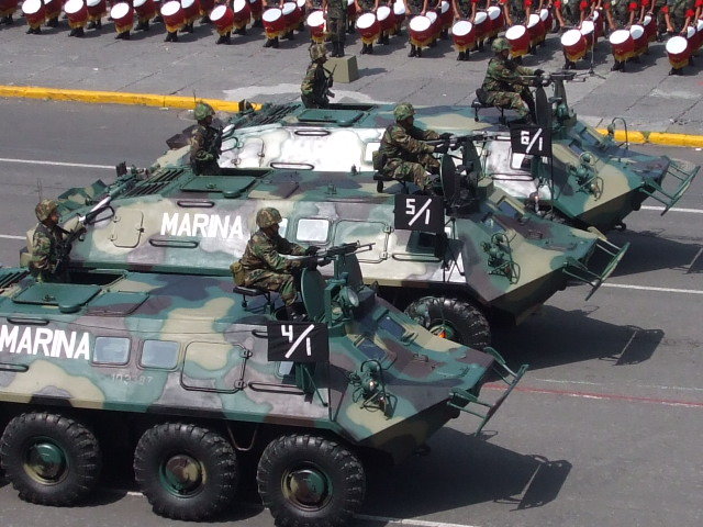 Fuerzas Armadas de Mexico: APC-70 (BTR-60)