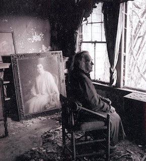 oh.so.surreptitious.: edith bouvier beale.