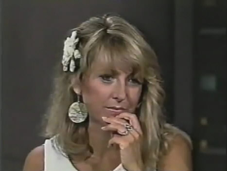 Teri Garr - Late Night with David Letterman (1986) | Celebs On TV