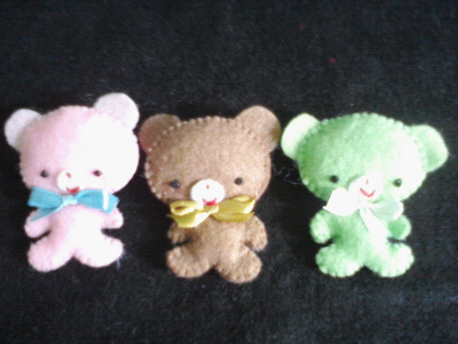 Maknyusz Inditaft's Collection: Pin Dari Kain Flanel