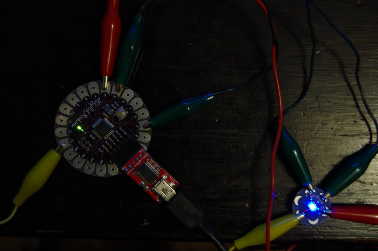 Art and technology research (arduino): LilyPad Arduino