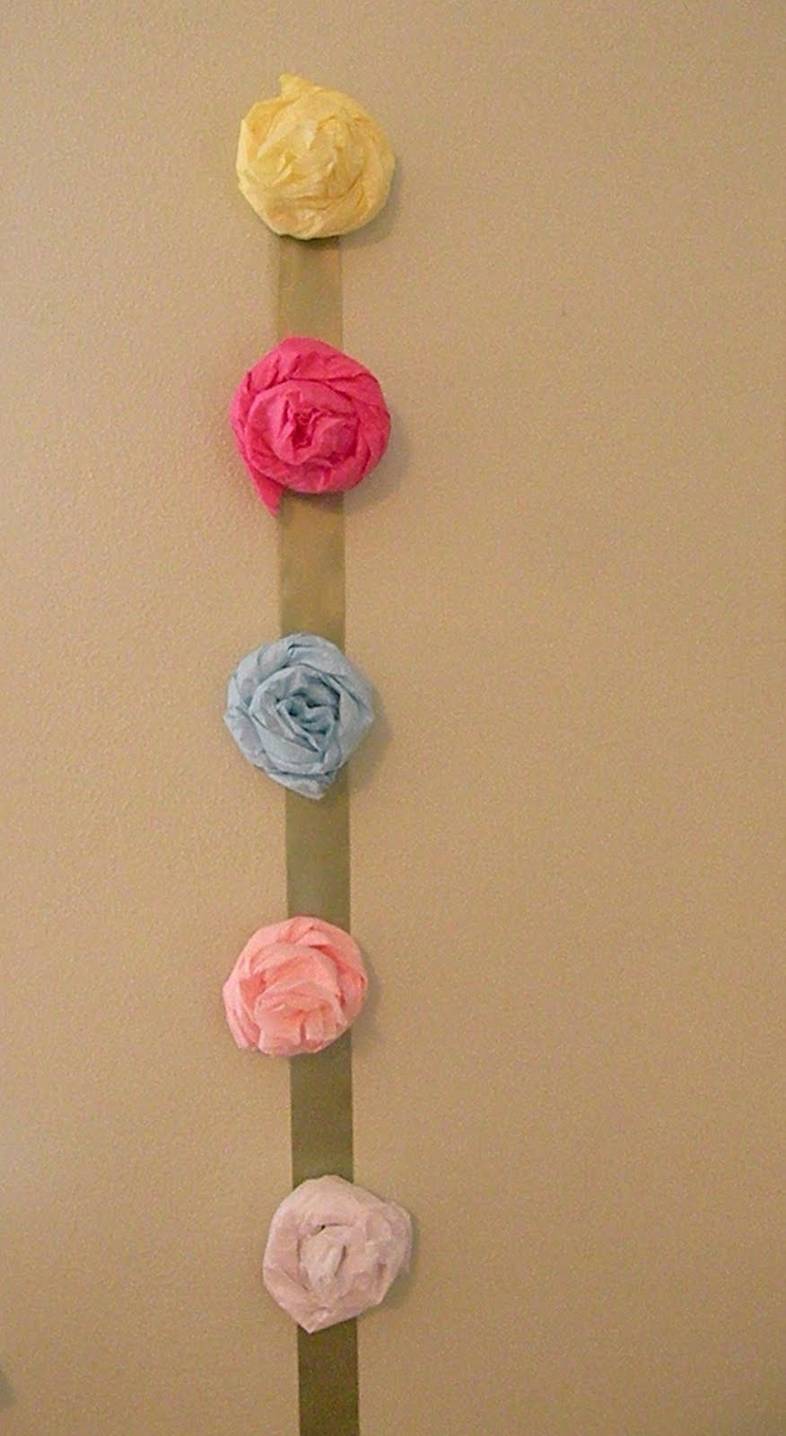 Icing Designs: DIY Tissue Paper Rosettes