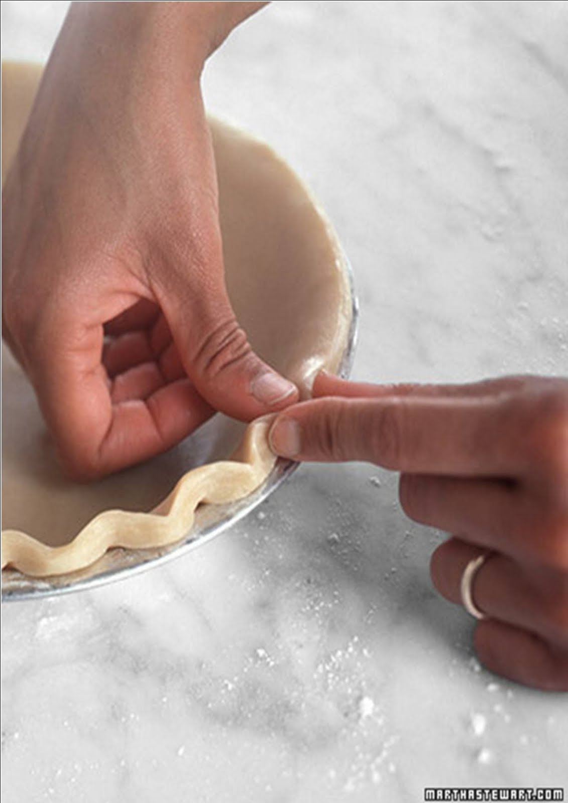 Icing Designs: Great Thanksgiving Pie Topper Ideas From Martha Stewart